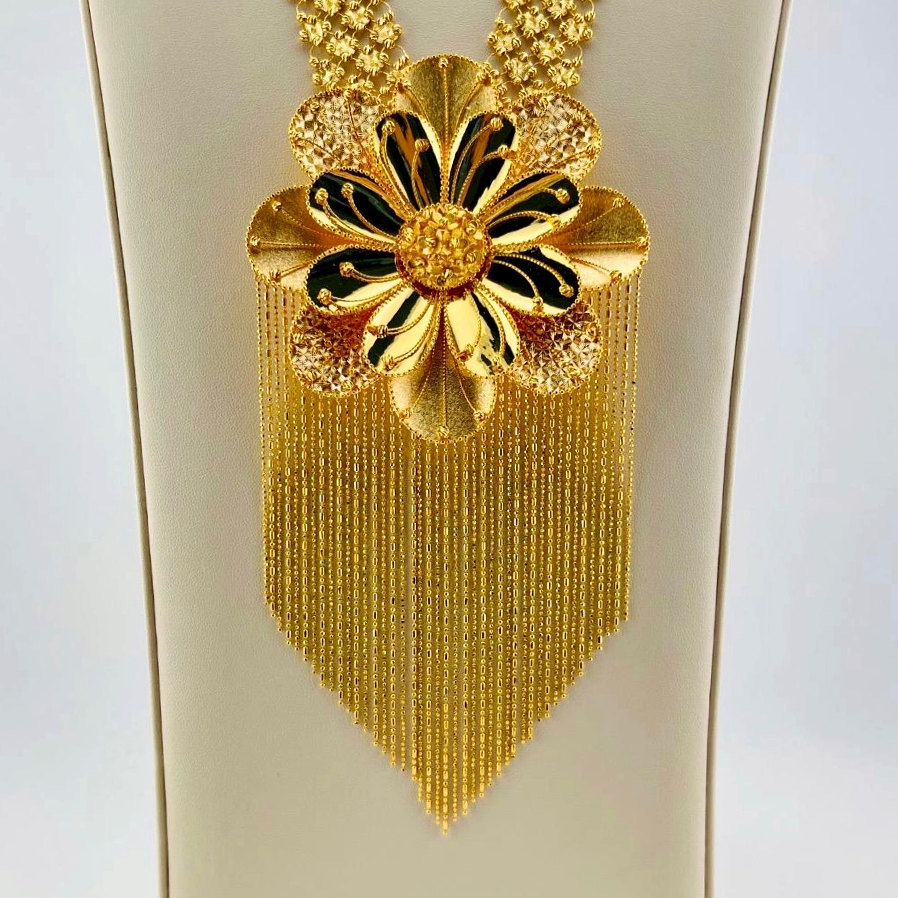 Dubai 21k Gold Collection & Showroom – Sharif 24k Jewelers